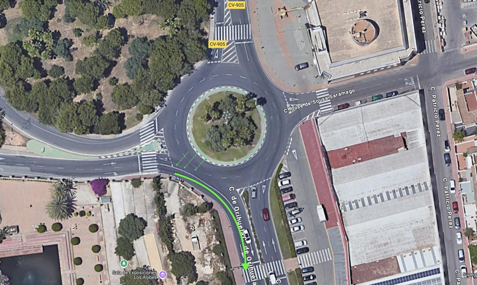 Did you know? Not all roundabouts work the same way! - Spanish Traffic Law
